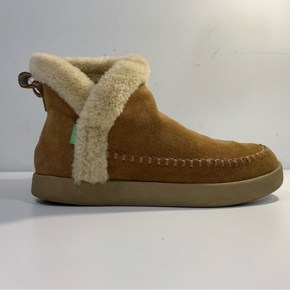 Sanuk | Shoes | Sanuk Boots Nice Bootah Tan Suede Cozy Faux Fur Ankle ...